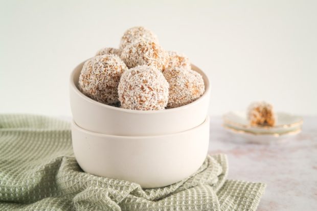 PROTEIN BLISS BALLS - Gymjunkies l Fitness, Food & Mindset.